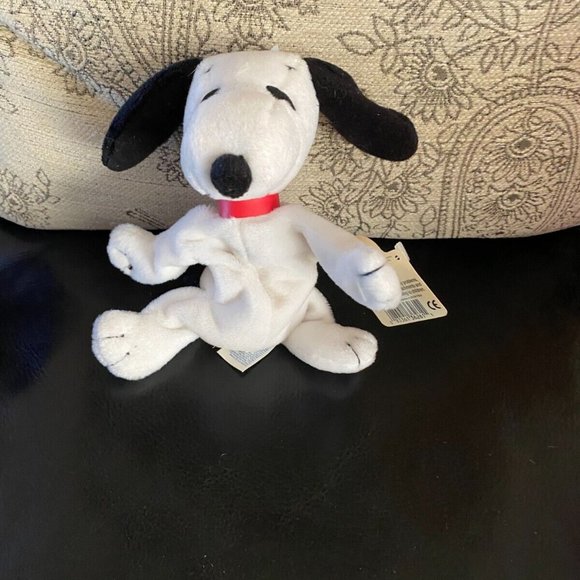 Peanuts | Toys | Vintage Peanuts Snoopy Mini Bean Bag Toy Applause ...